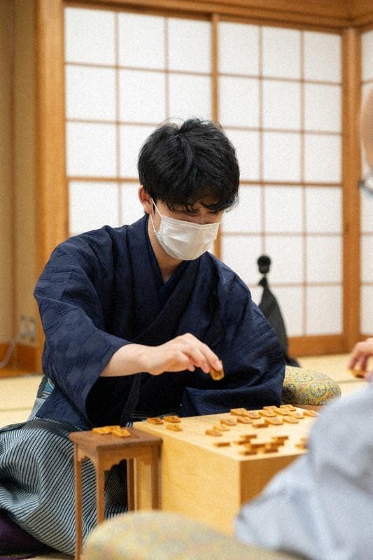 Fujii Sota à une victoire du titre! – Fédération Française de Shogi